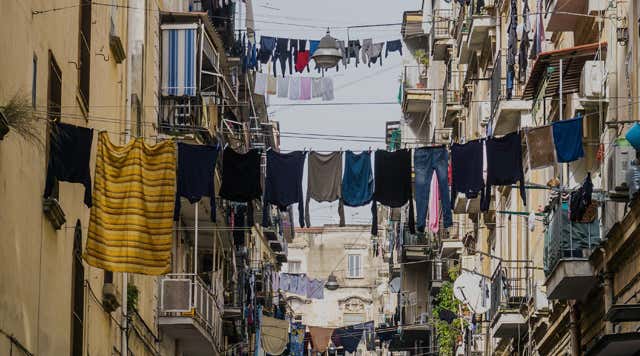 Bus de Naples - Lignes, horaires et tarifs du métro de Naples